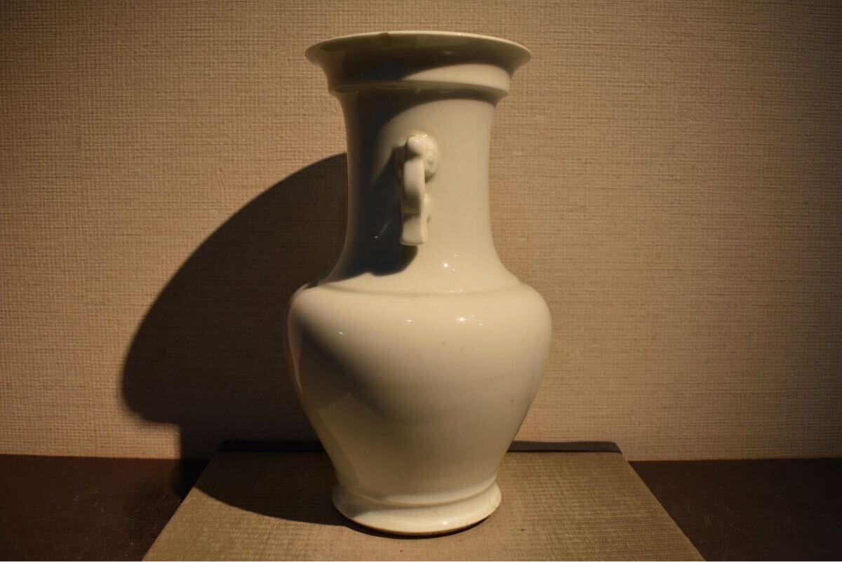 日本代購代標第一品牌【樂淘letao】－【GE】E254【コレクター所蔵品】時代 白南京耳付花瓶/中国古玩 中国美術 花入 骨董品 時代品 美術品 古美術品