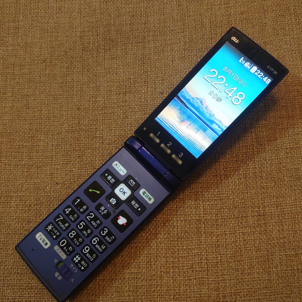 Yahoo!オークション - KYF38 au ブルー