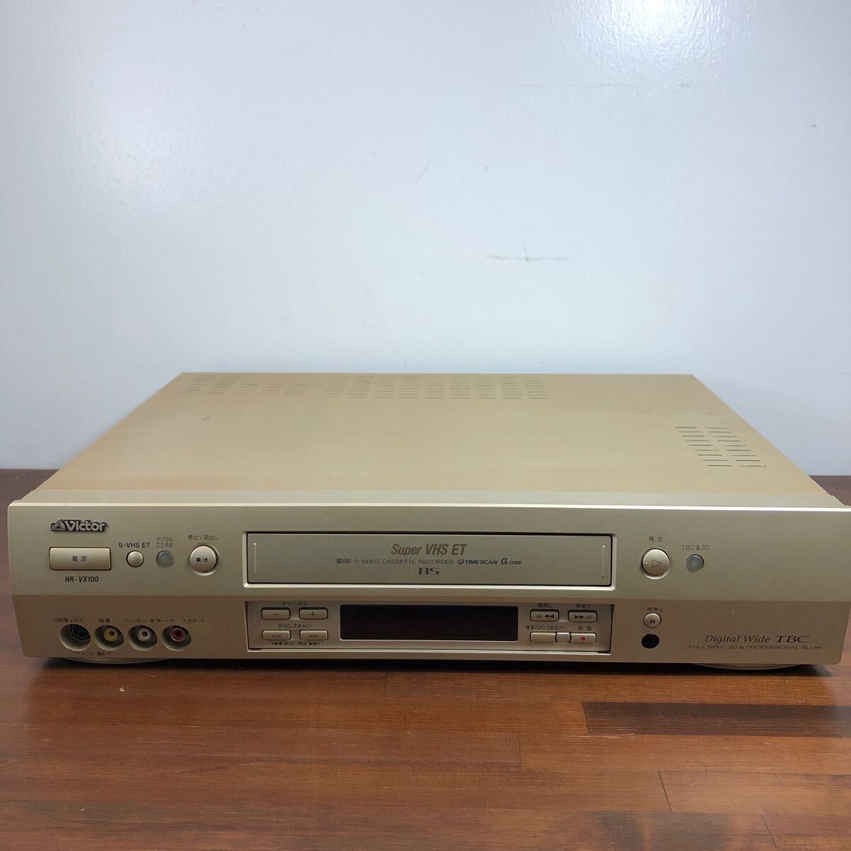 Yahoo!オークション - Victor S-VHS ビデオカセットレコーダー HR-VX10...