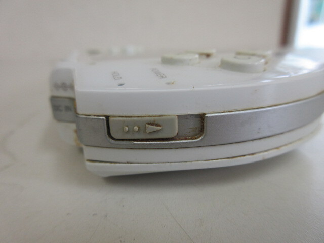 Yahoo!オークション - e011 PSP-1000 本体ジャンク品 ソフト14本まとめ...