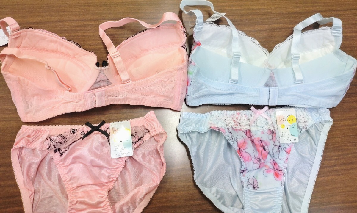 Yahoo!オークション - ブラジャー＆ショーツ 2組セット F70 Mサイズ