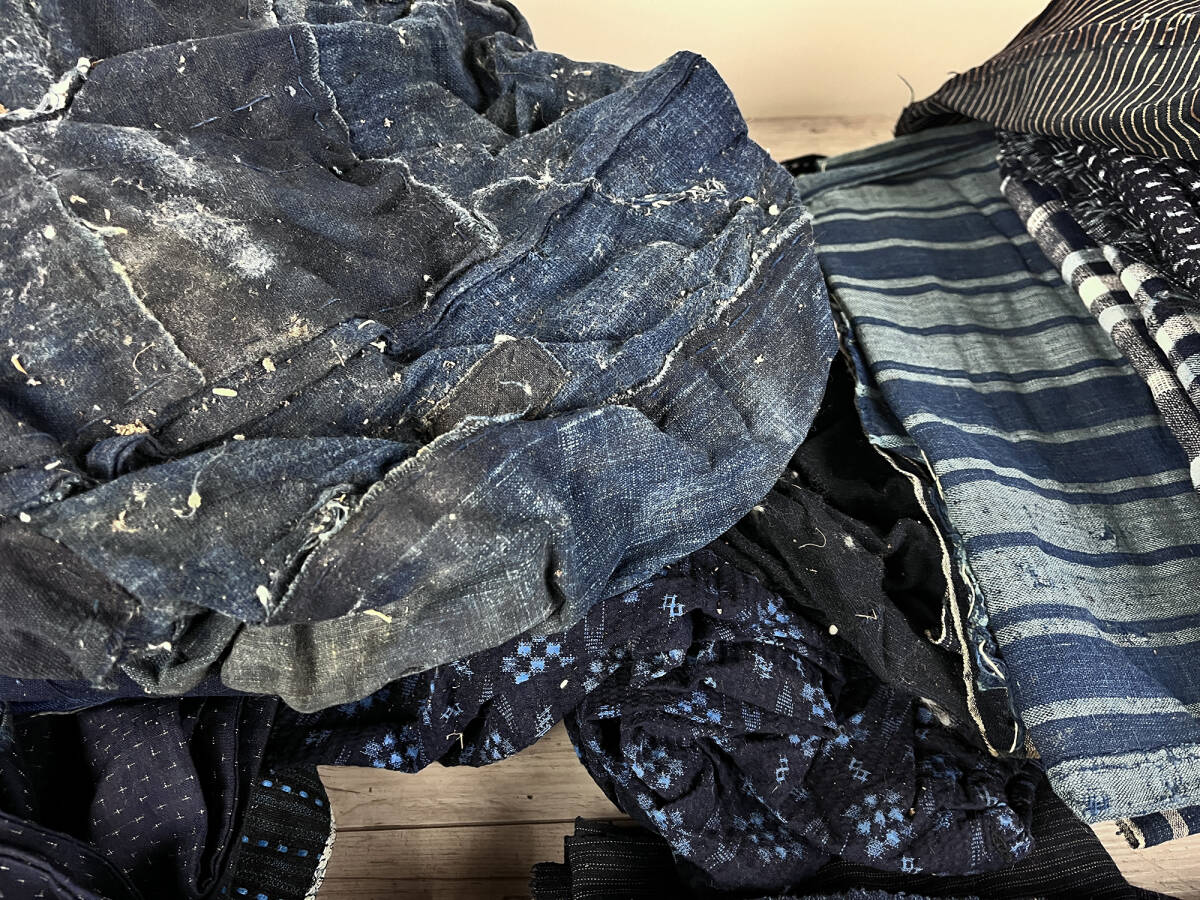 Yahoo!オークション - [No.3085] 古布 木綿 襤褸 ボロ まとめ売り 大量...