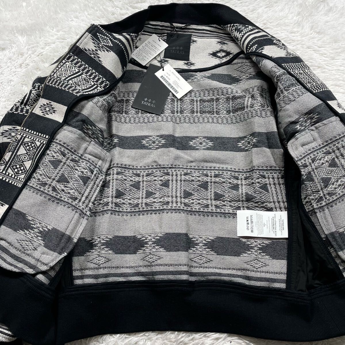 未使用タグ付/希少L/21SS◎タトラス ジャカード織 ブルゾン 未使用タグ付/希少L/21SS◎タトラス ジャカード織 ブルゾン