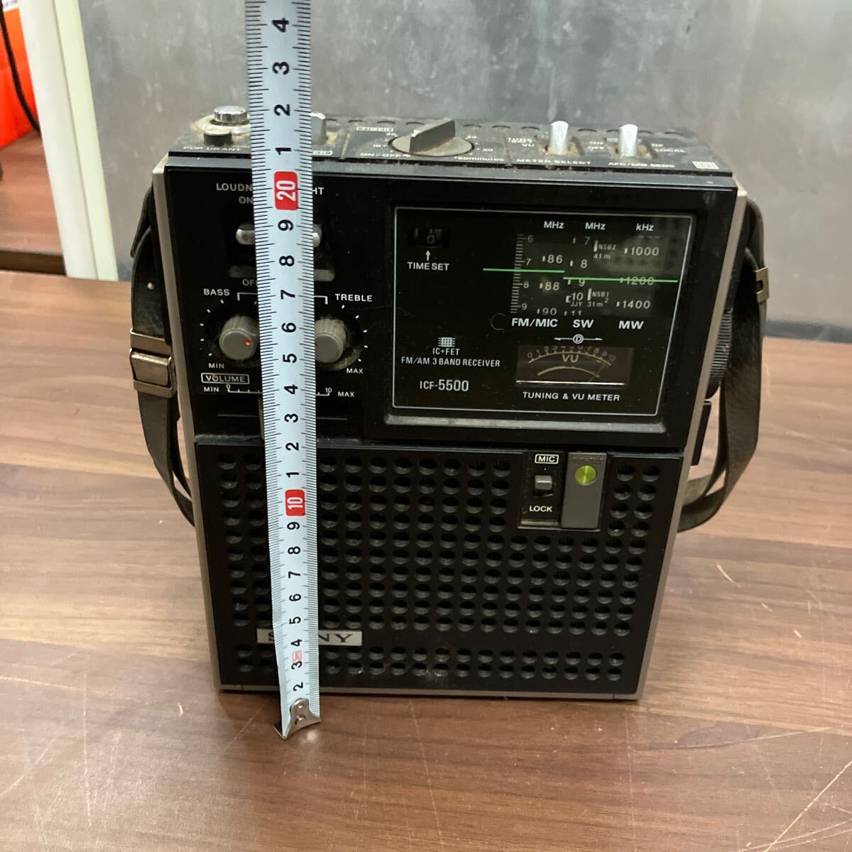 Yahoo!オークション - 当時物 昭和レトロ SONY ICF-5500 ラジオ スカ...