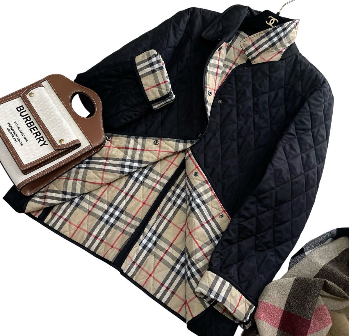 未着用】Burberry バーバリー ロンドン 11号 キルティング 未着用】Burberry バーバリー ロンドン 11号 キルティング