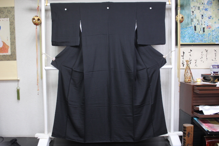 Yahoo!オークション - きもの今昔8366 黒の礼装 正絹一越地袷喪服...