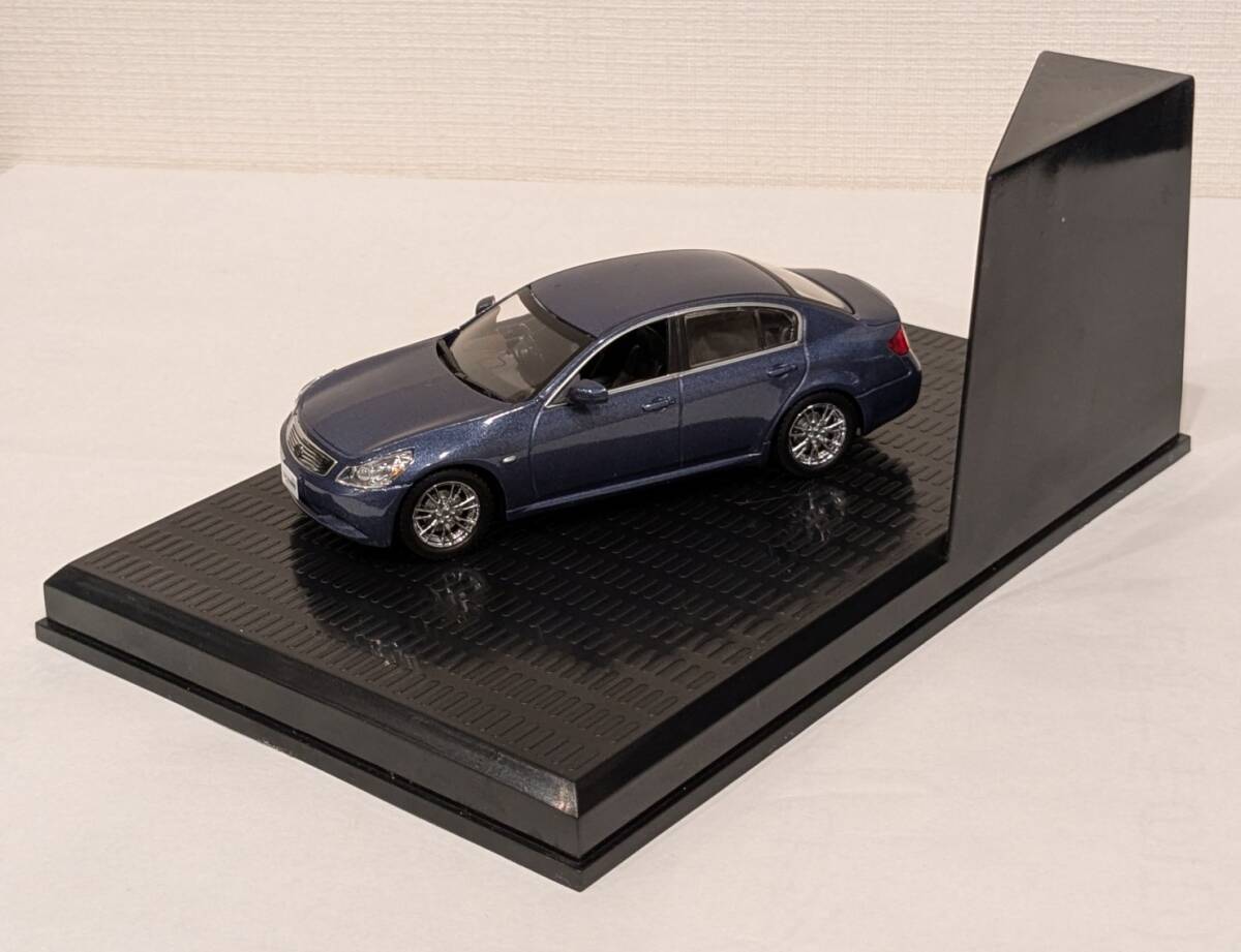 Yahoo!オークション - 日産V36スカイライン(ブルーグレー) 1/43スケー...