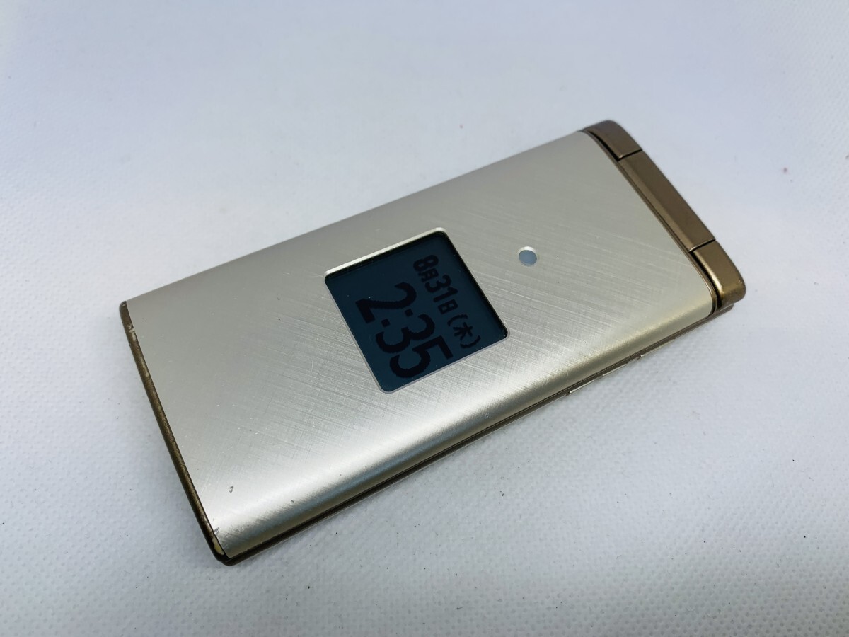 Yahoo!オークション - 送料無料 au KYF38 ゴールド 0015270009533 SYS...