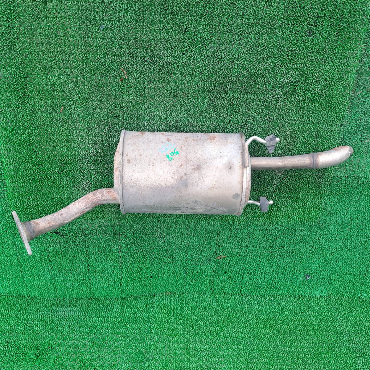 Yahoo!オークション - ホンダ インサイト ZE2 純正 リアマフラー Rマフ...