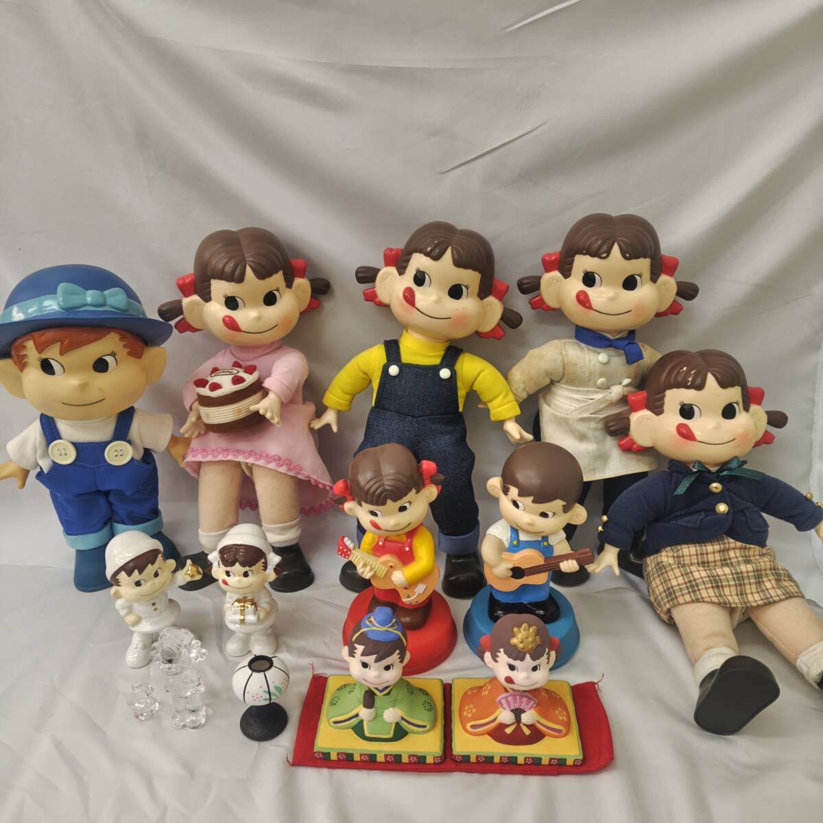 15851 不二家 おすわり ペコちゃん 8体 ポコちゃん 4体 15851 不二家 おすわり ペコちゃん 8体 ポコちゃん 4体