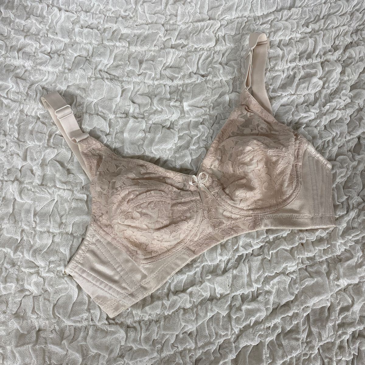 Yahoo!オークション - 未使用品 シャルレ 補正下着 ブラジャー B75 ラ...