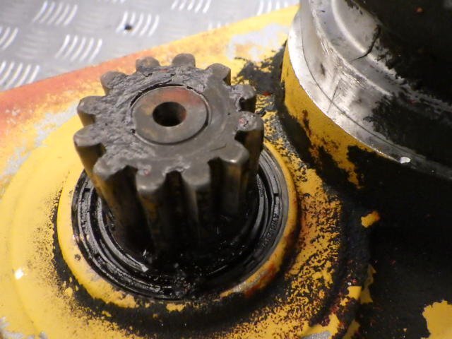 Yahoo!オークション - r436-63 ユニック クレーン ホイストギア 巻き取...