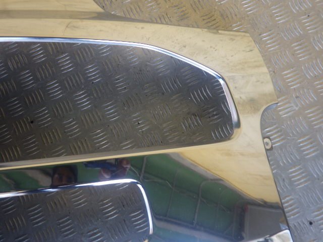 Yahoo!オークション - r672-5 日産 UD トラックス クオン メッキ フロ...