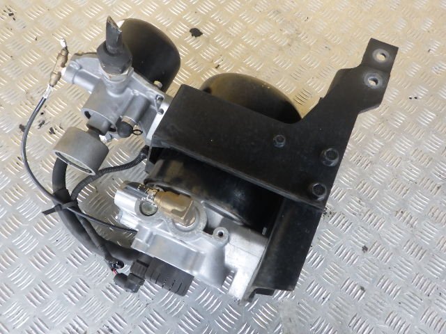 Yahoo!オークション - r696-151 日産 UD トラックス クオン エアードラ...