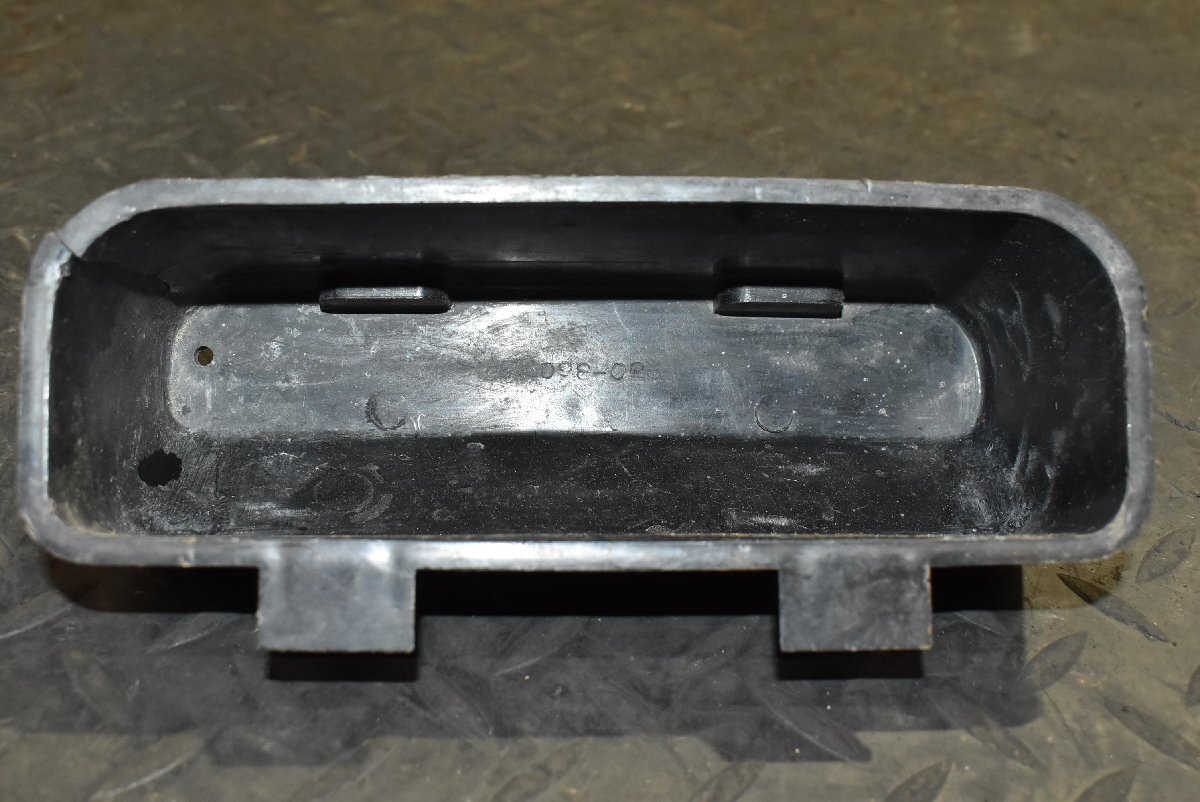 Yahoo!オークション - K423 当時物 純正 Z650 小物入れ 0060 検) ザッ...