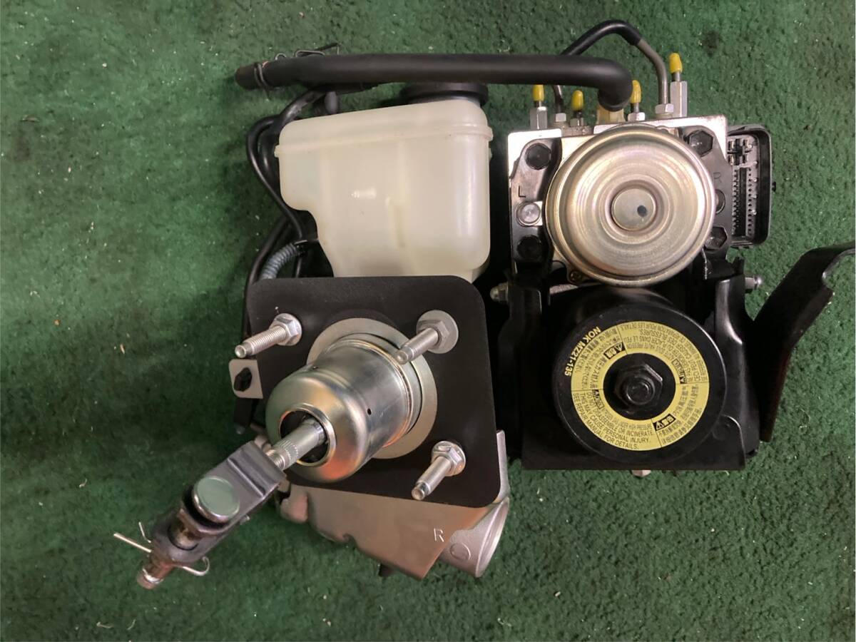 AWS210 クラウン ABSアクチュエーター ブレーキブースター 47207-30070 C-42(その他)｜売買されたオークション情報、yahooの商品情報をアーカイブ公開 ...