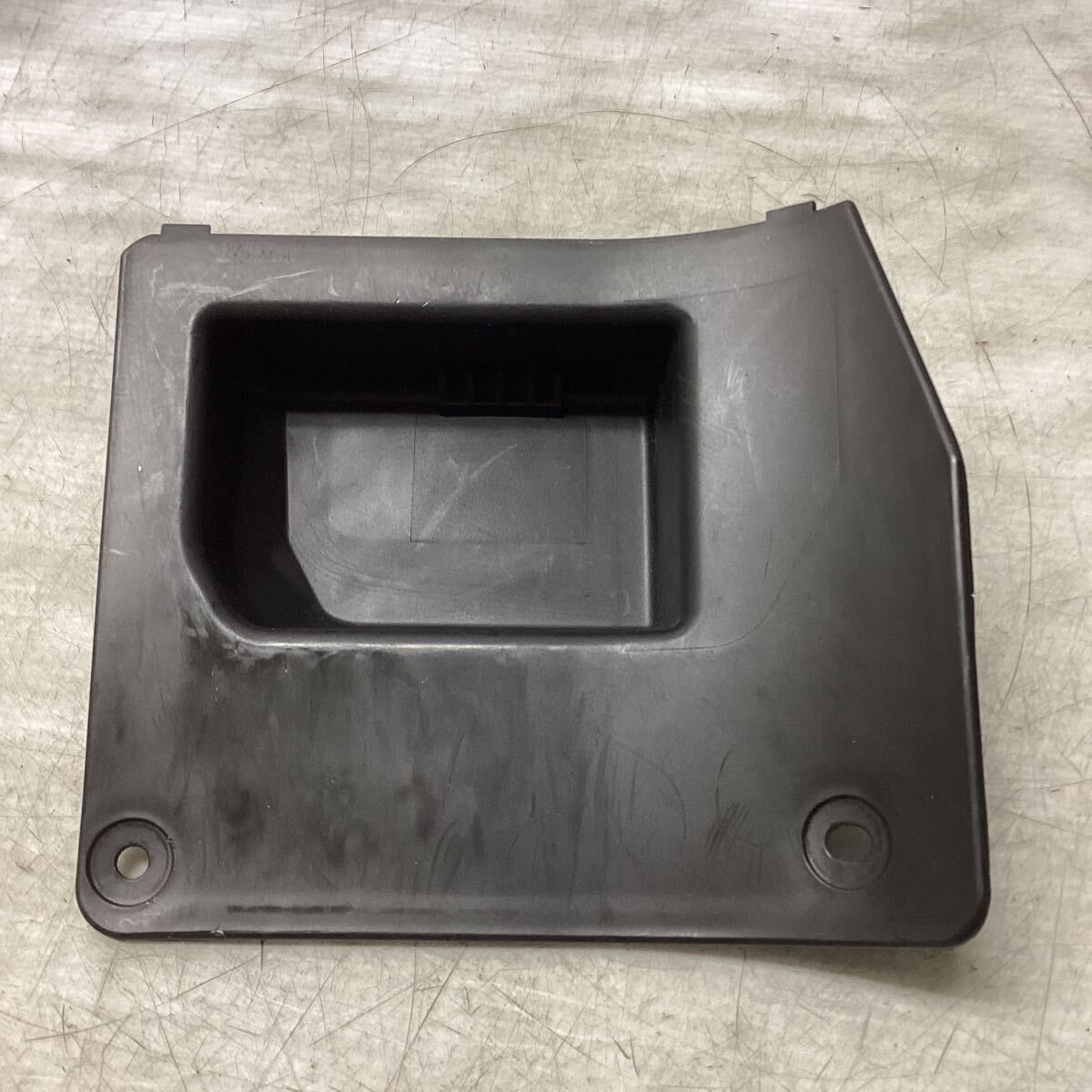 Yahoo!オークション - B28-8 ヤマハ アクシスZ SED7J バッテリー カバ...