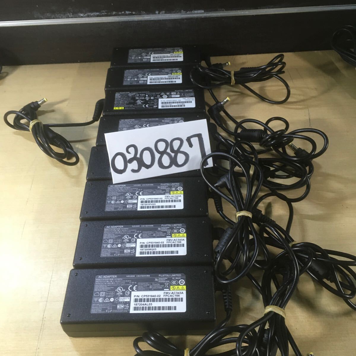 Yahoo!オークション - (030887E) 8個セットFUJITSU AC AdapterFMV-AC34...