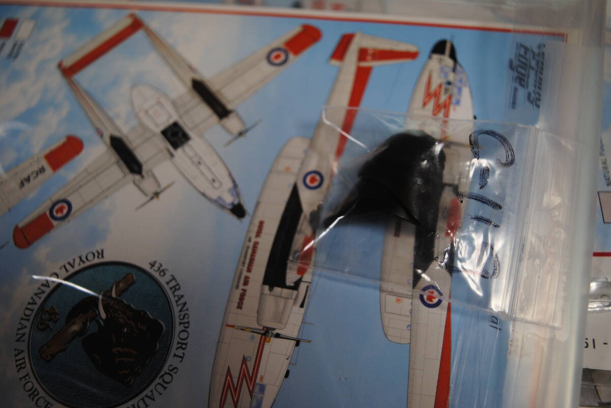 Yahoo!オークション - 1/72 Leading Edge models LE72-004 RCAF C-119G...