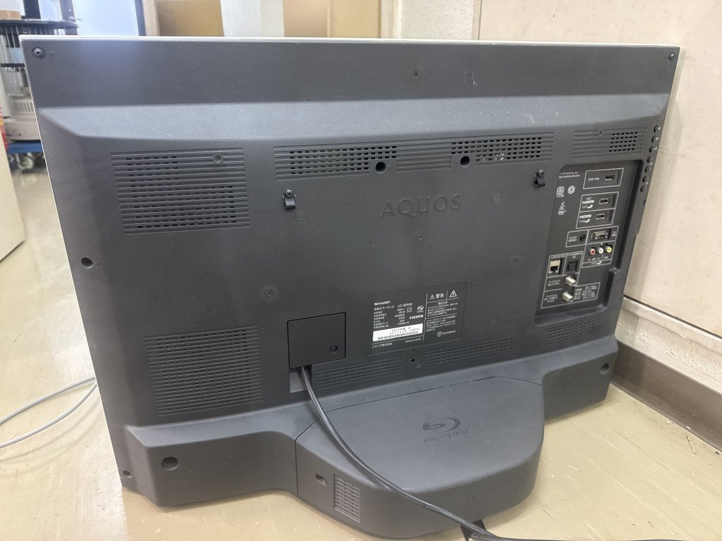 170737 テレビ SHARP AQUOS 32型液晶TV LC-32R30 HDD内蔵 2015年製(液晶)｜売買されたオークション情報、yahooの商品情報をアーカイブ公開 ...