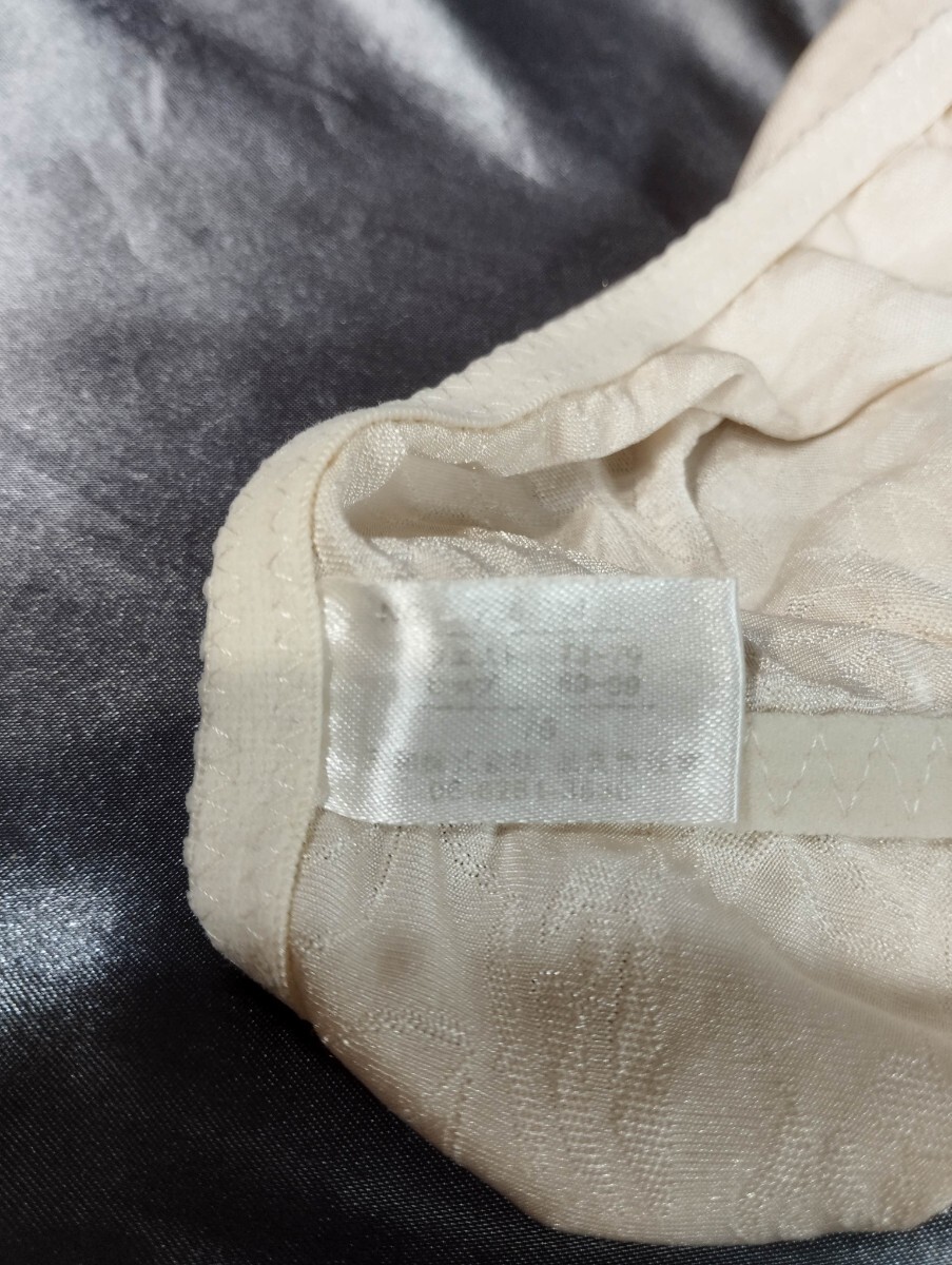 Yahoo!オークション - ガードル LLサイズ 光沢 柔らか生地【B563】