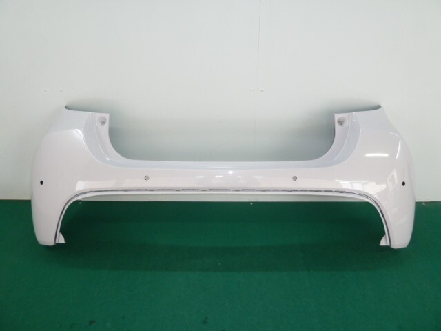 Yahoo!オークション - ヤリス 5BA-KSP210 リアバンパー 52159-K0901-D2...