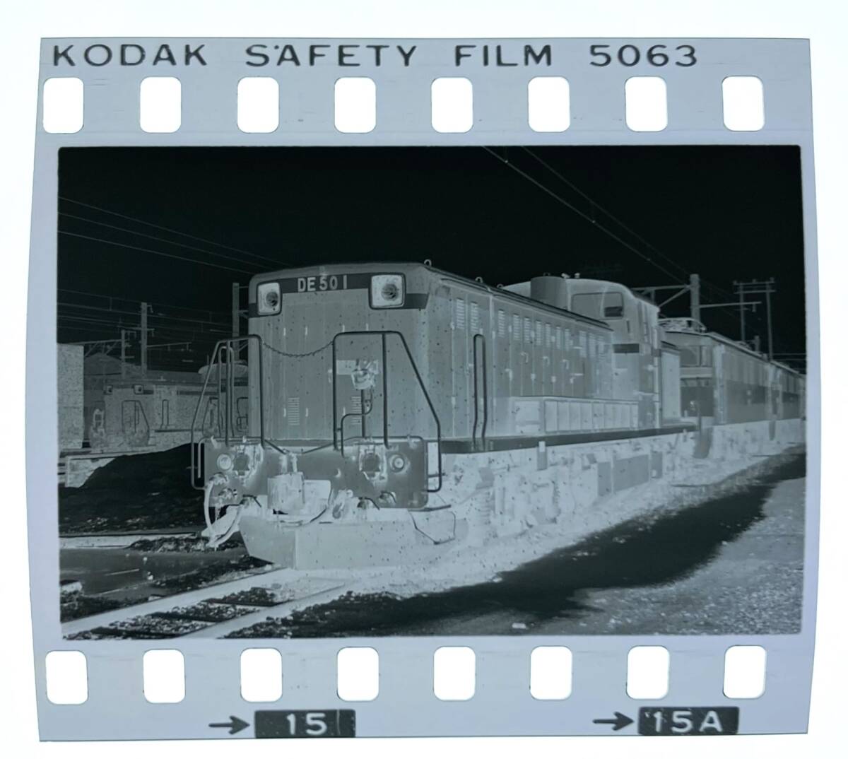 Yahoo!オークション - 35ミ白黒ネガ10枚 DD51・DF50・DE...