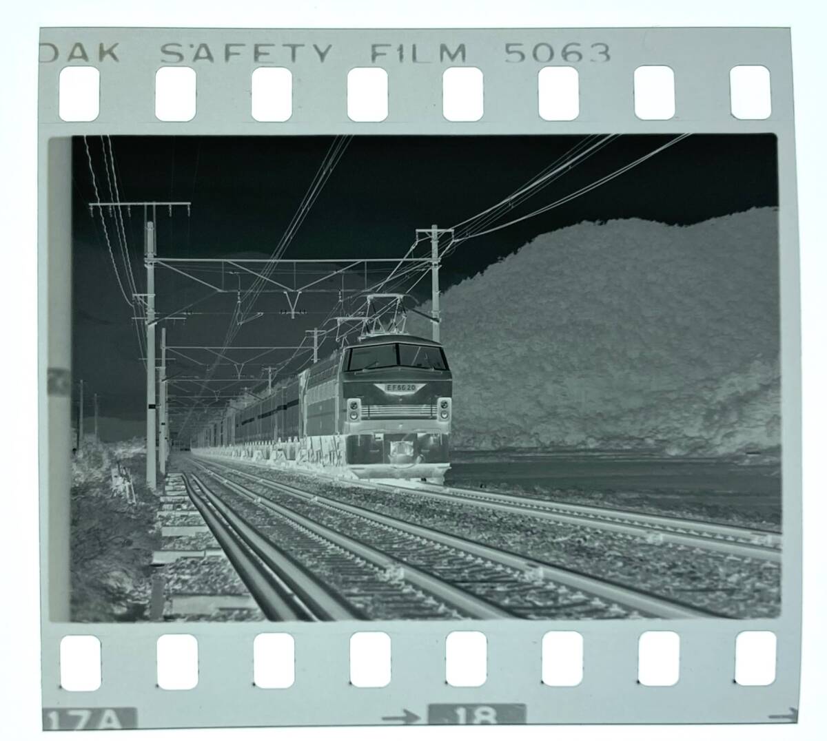 Yahoo!オークション - 35ミ白黒ネガ10枚 EF66・EH10・EF...