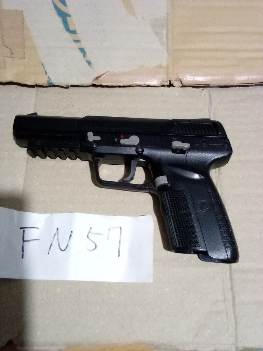 Yahoo!オークション - マルイガスブローバック FN5-7 ジャンク 送料込...