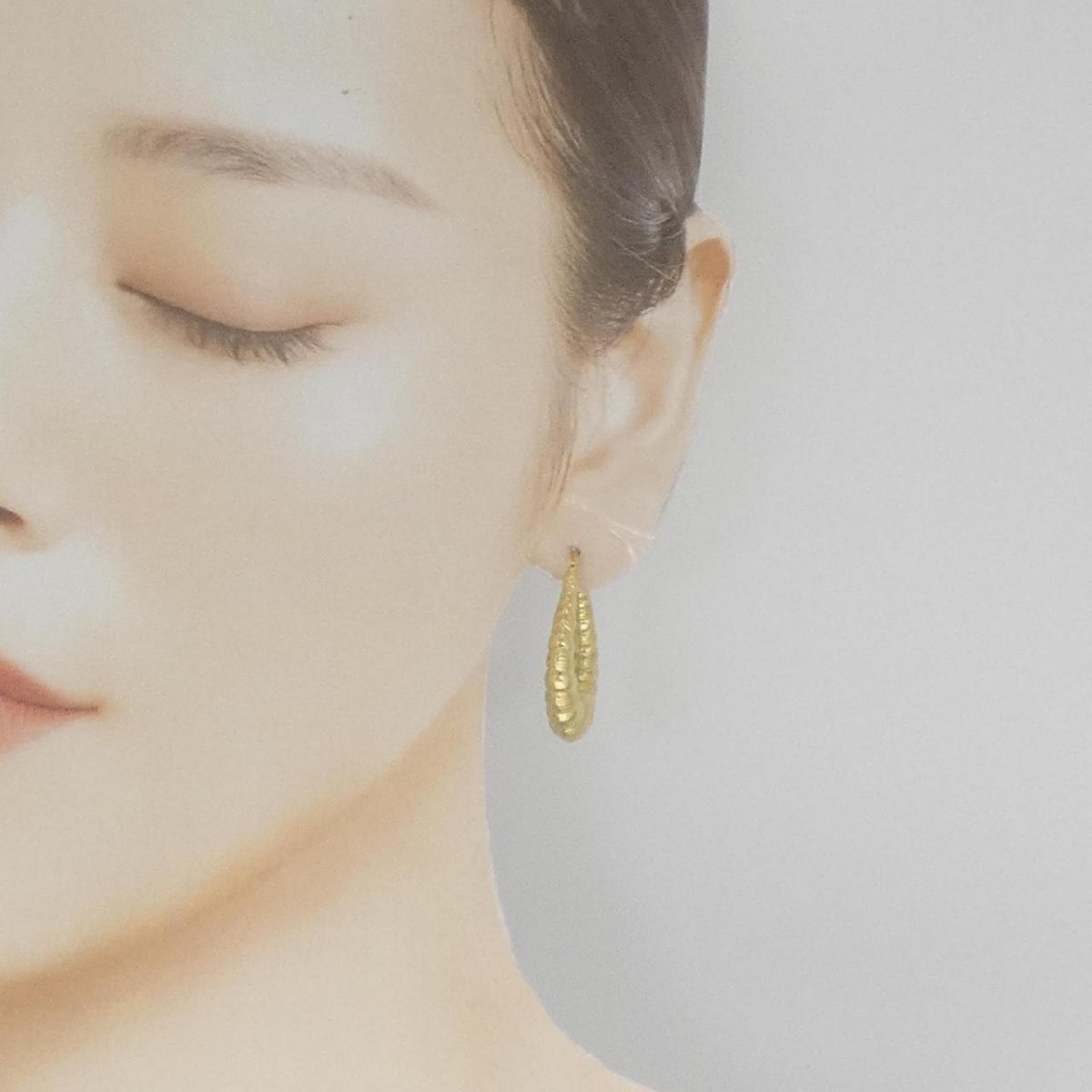 Yahoo!オークション - ウノアエレ 750YG ピアス