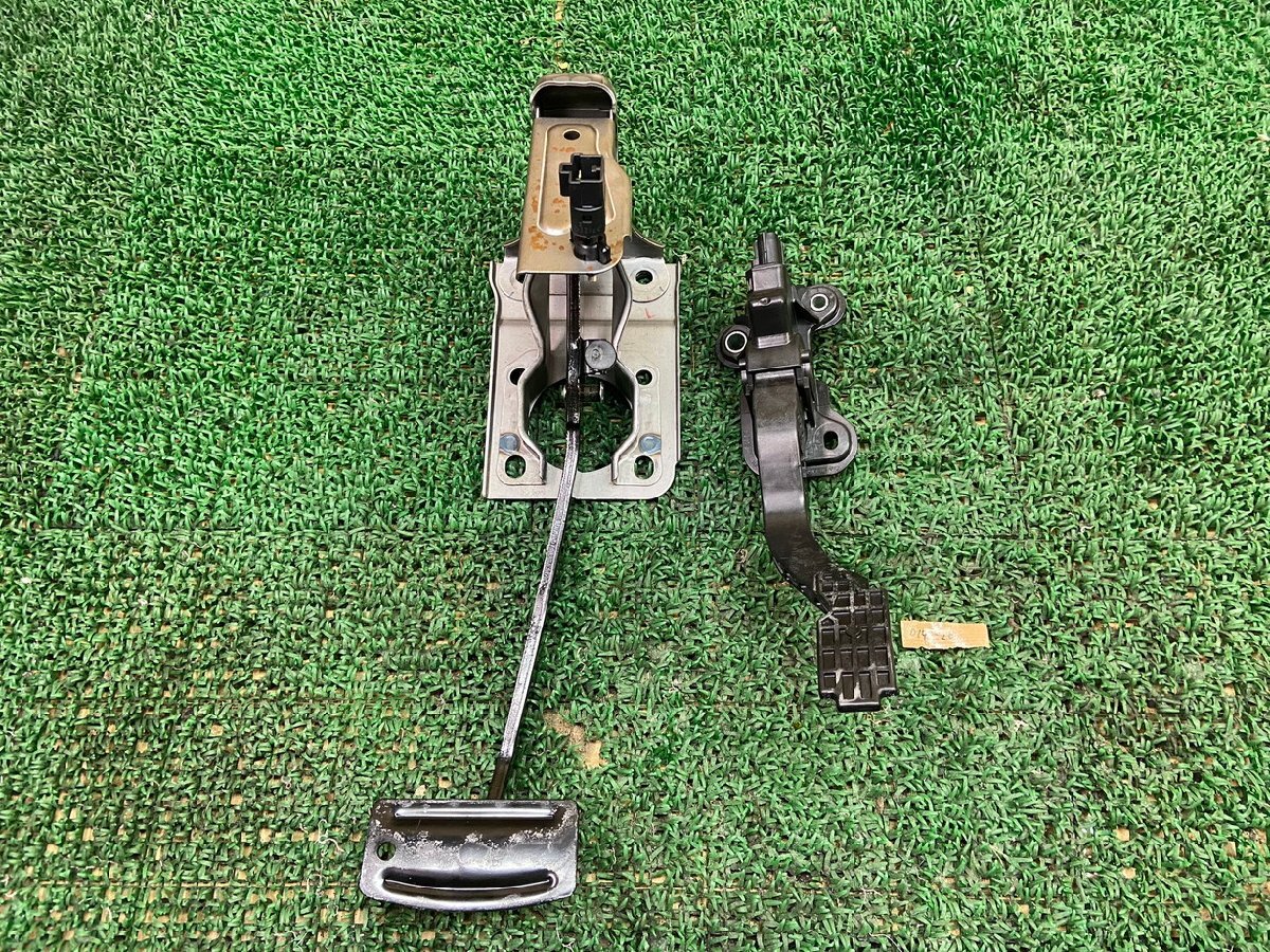 Yahoo!オークション - O14-20 B H20 CZ4A ランエボ10 GSR アクセルペダ...