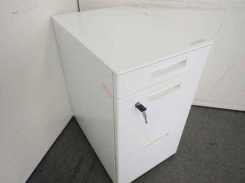 Yahoo!オークション - コクヨ 3段キャスターワゴン GT 17-0554-3