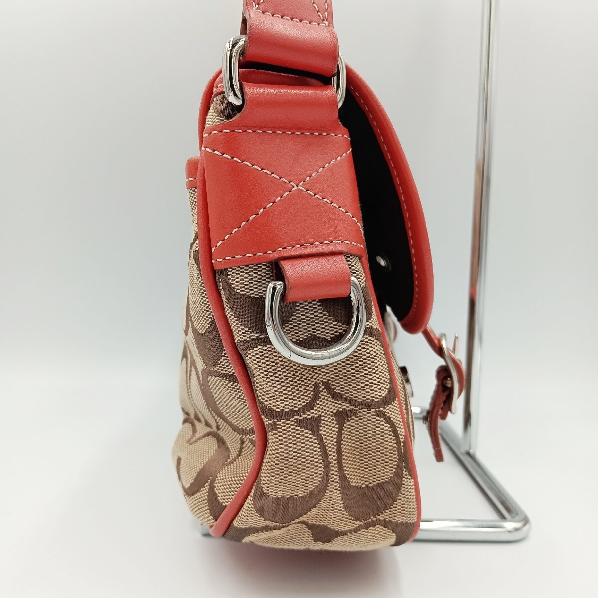 Yahoo!オークション - 1円 F170 COACH コーチ ショルダーバッグ シグネ...