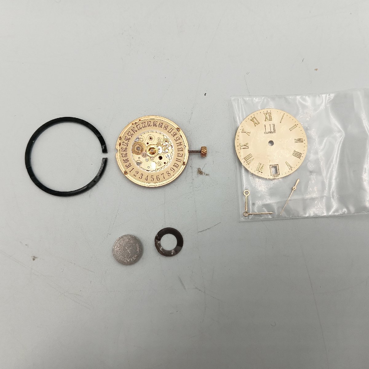 Yahoo!オークション - 1円 W067 dunhill ダンヒル 腕時計 部品 パーツ ...