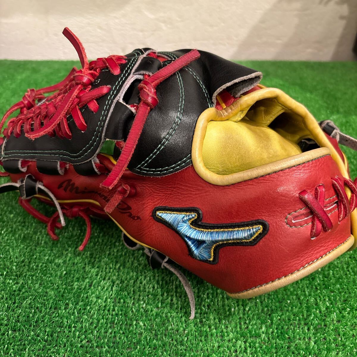 開幕投手 楽天イーグルス 早川隆久投手 実使用グローブ ミズノプロ(投手用)｜売買されたオークション情報、yahooの商品情報をアーカイブ公開 - オークファン（aucfan.com）