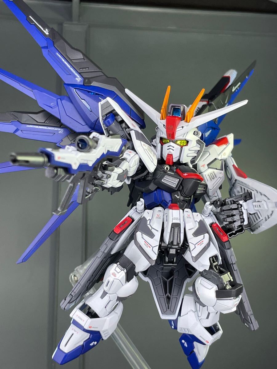 Yahoo!オークション - MGSD フリーダムガンダム 塗装済み 完成品