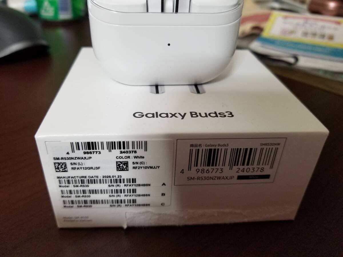 Yahoo!オークション - Z01 未使用に近い 超美品 SAMSUNG Galaxy Buds3 ...