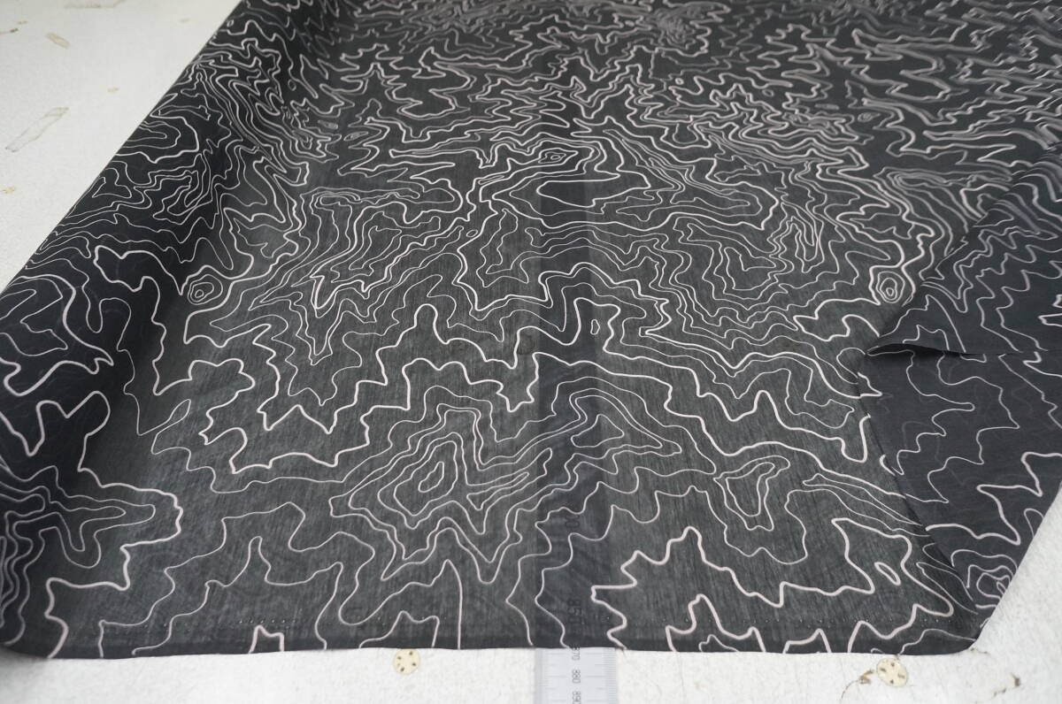 Yahoo!オークション - NO346-3.4 ポリ100ボイルプリント生地 黒 3...