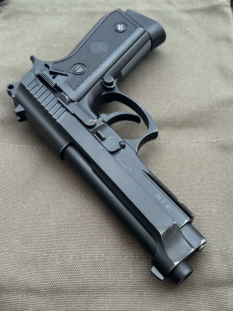 Yahoo!オークション - KWC製 BERETTAクローン銃 Taurus PT92 co2ガスブ...