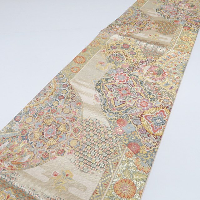 Yahoo!オークション - きもの北條 本金箔 紹巴錦 花鳥模様 花紋 華文 ...