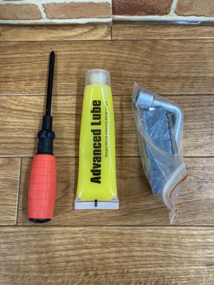 Yahoo!オークション - 003 未使用品 ALUMIS 電動剪定ハサミ EDT-25M