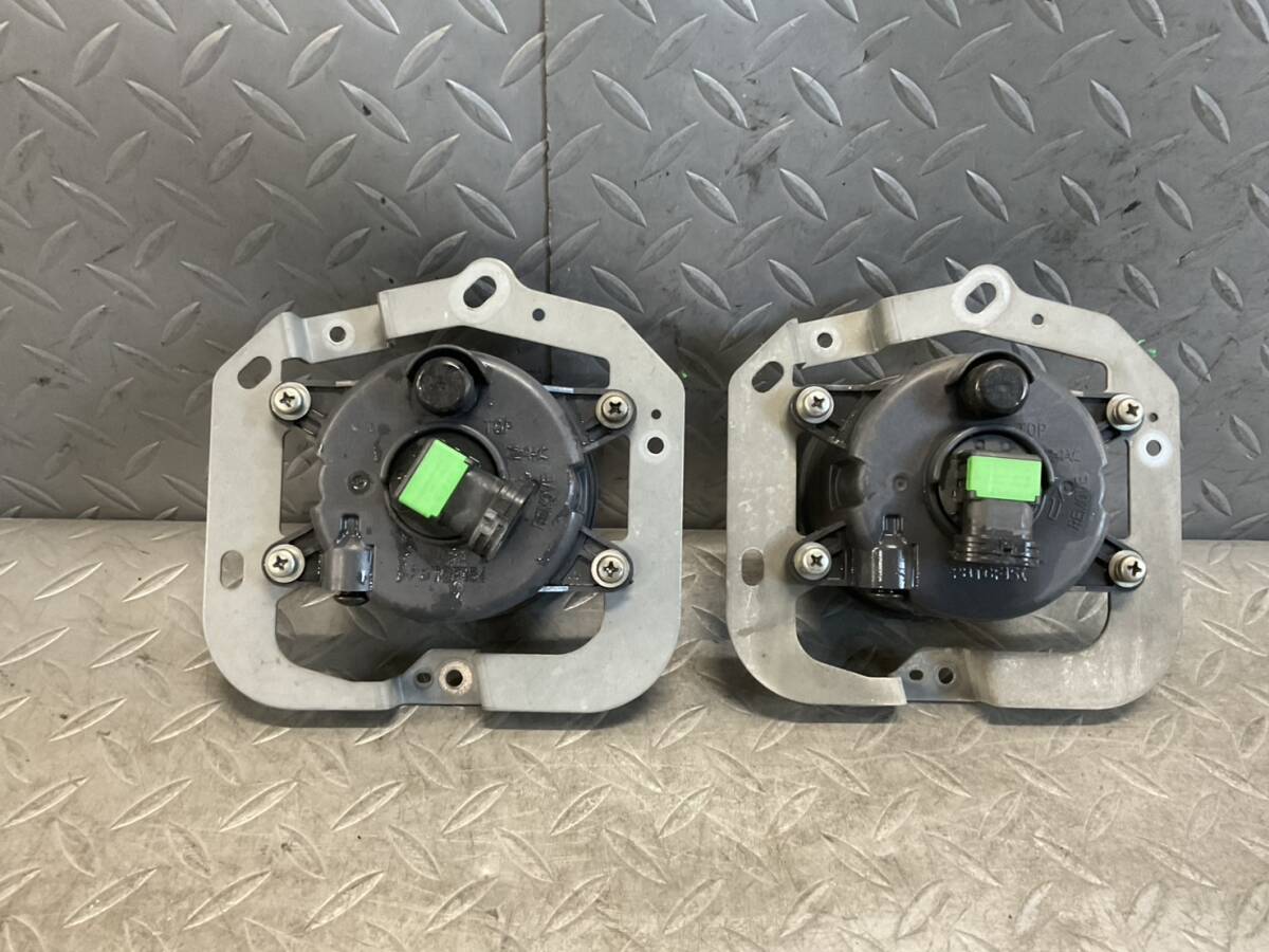 Yahoo!オークション - A08 三菱 デリカD5 CV5W フォグランプ左右セット...