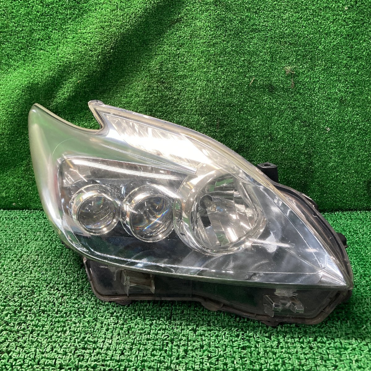 Yahoo!オークション - プリウス ZVW30 G 右 ヘッドランプ ヘッドライ...