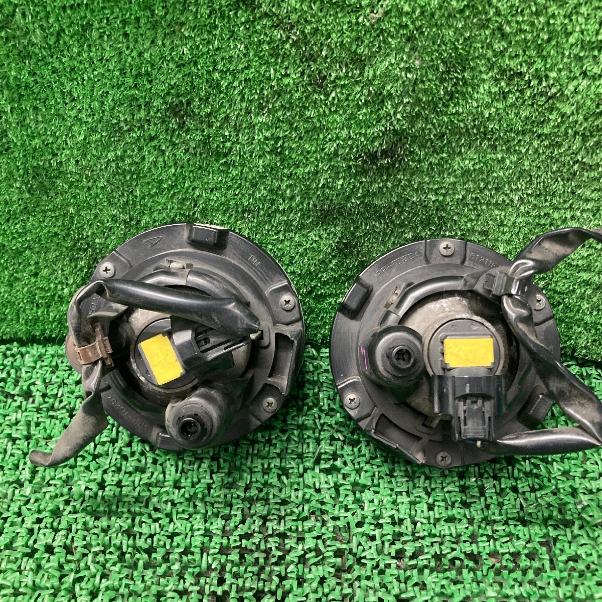 Yahoo!オークション - アトレー S321G RS 左右 フォグランプ フォグラ...