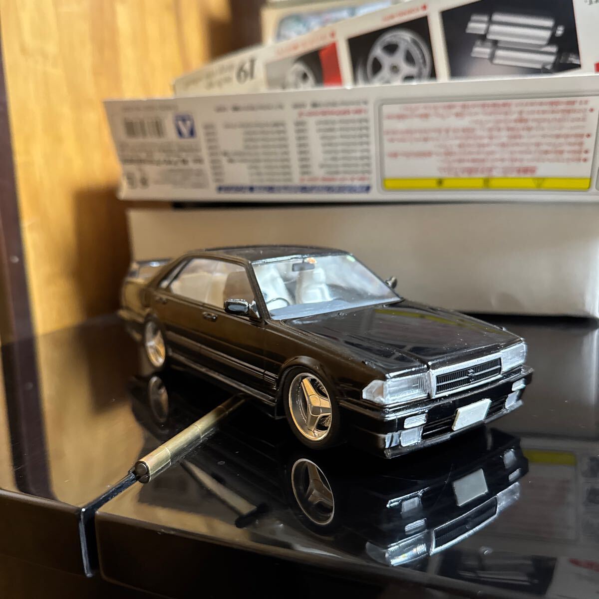 Yahoo!オークション - 1/24 アオシマ ニッサン NISSAN 日産 Y31 セドリ...