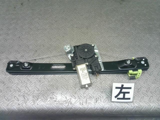 Yahoo!オークション - 同梱不可 BMW 3シリーズ ABA-VS25 左リアドアレ...