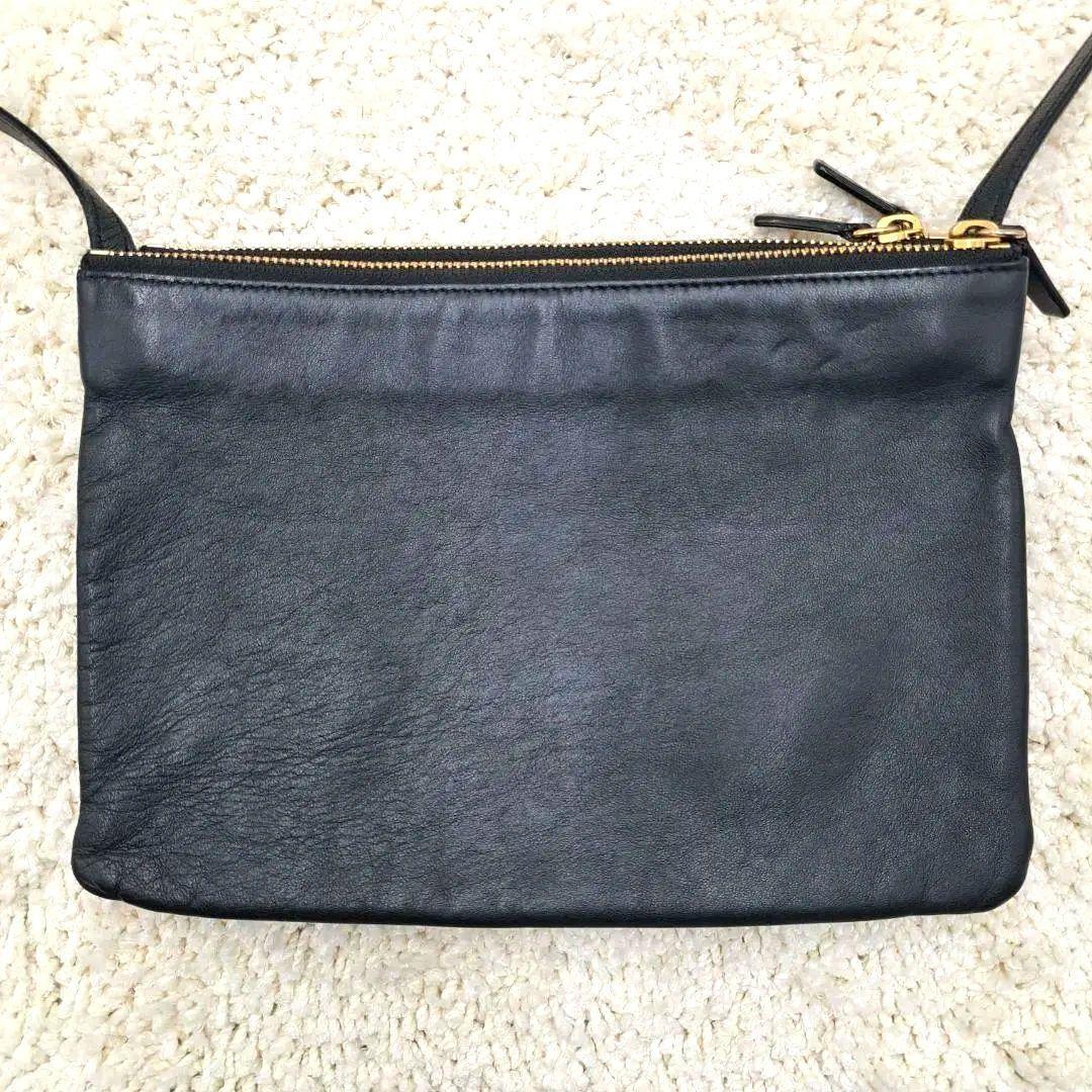 旧ロゴ CELINE セリーヌ ショルダーバッグ トリオ 黒 レザー 旧ロゴ CELINE セリーヌ ショルダーバッグ トリオ 黒 レザー