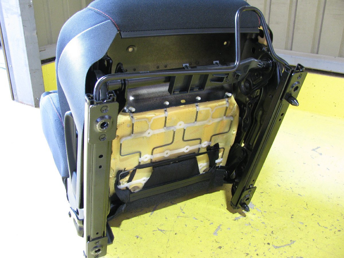 Yahoo!オークション - [110095-F]ルノー（RM5M1） ルーテシア RS 右側 ...