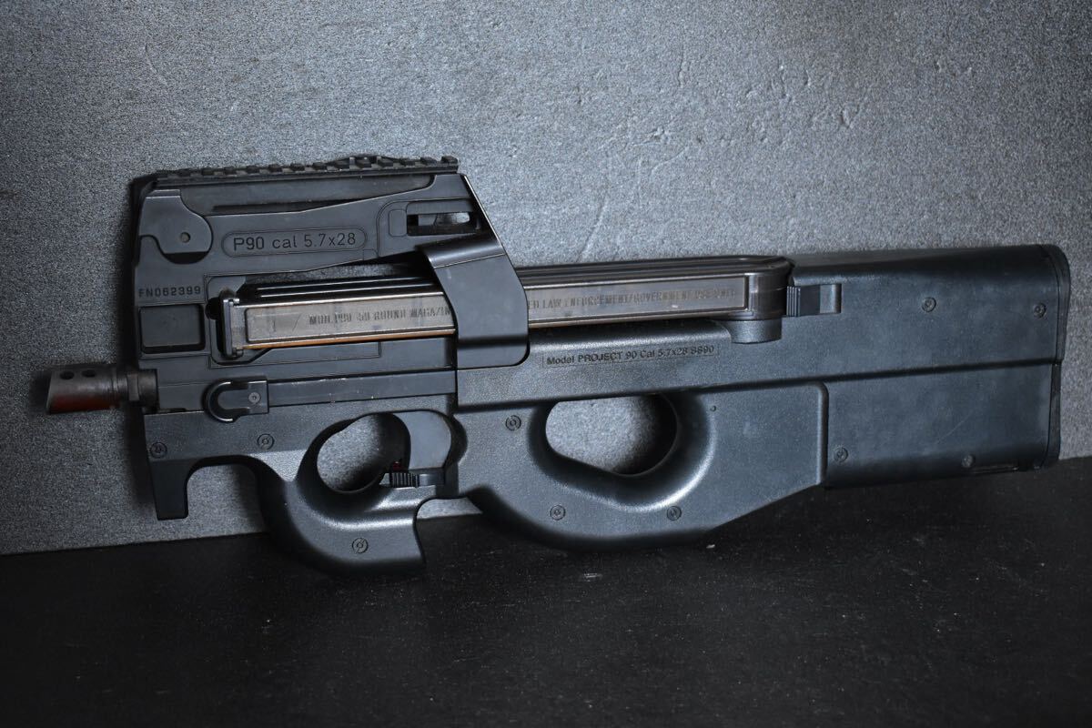 Yahoo!オークション - 東京マルイ FN P90 TR 5.7x28 電動ガン