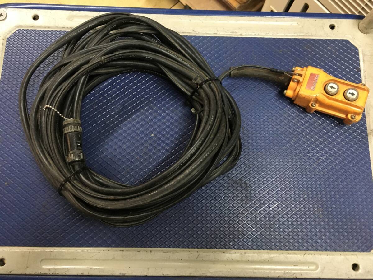 Yahoo!オークション - 【引取限定】【0907】 マキタ(Makita) チェンホ...